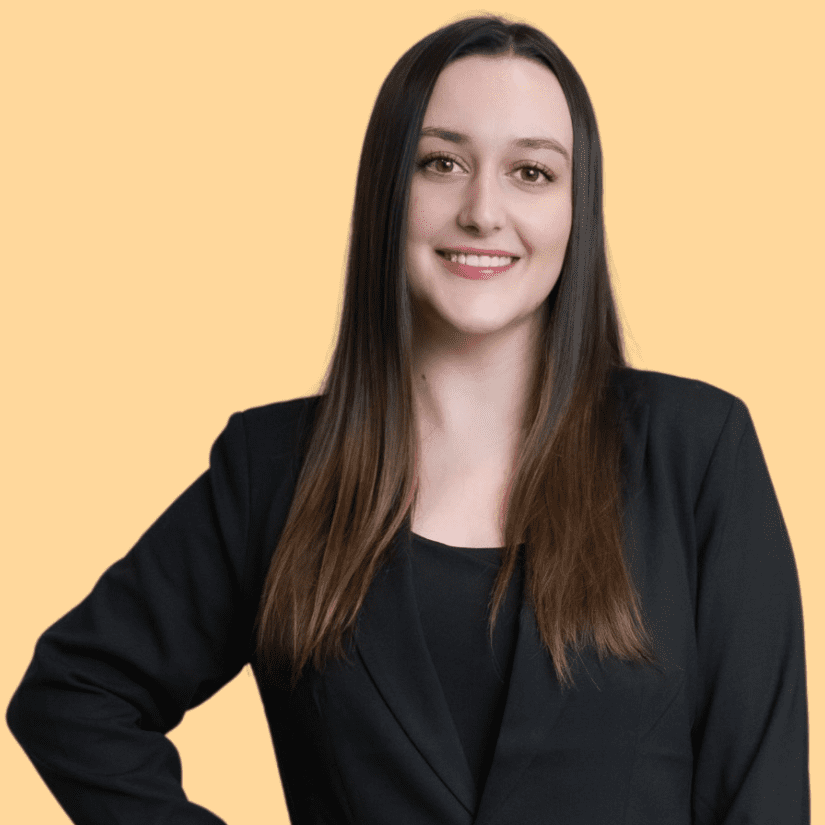 Emily Courts | The Barry Team